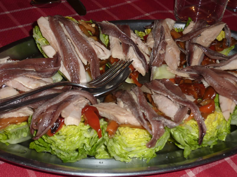 Cogollos de Tudela, pimientos de cristal y ventresca